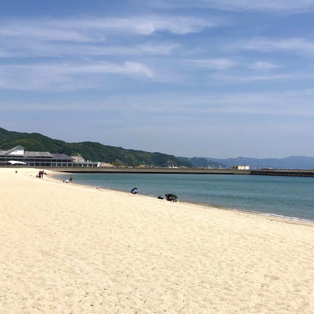 淡路島人気海水浴場・ビーチ9選 | AWATRI【淡路島観光情報メディア】
