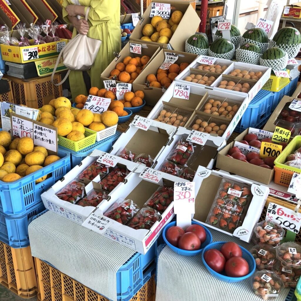 産直淡路島 赤い屋根 | 淡路島人気マルシェ特集 - AWATRI【淡路島観光情報メディア】